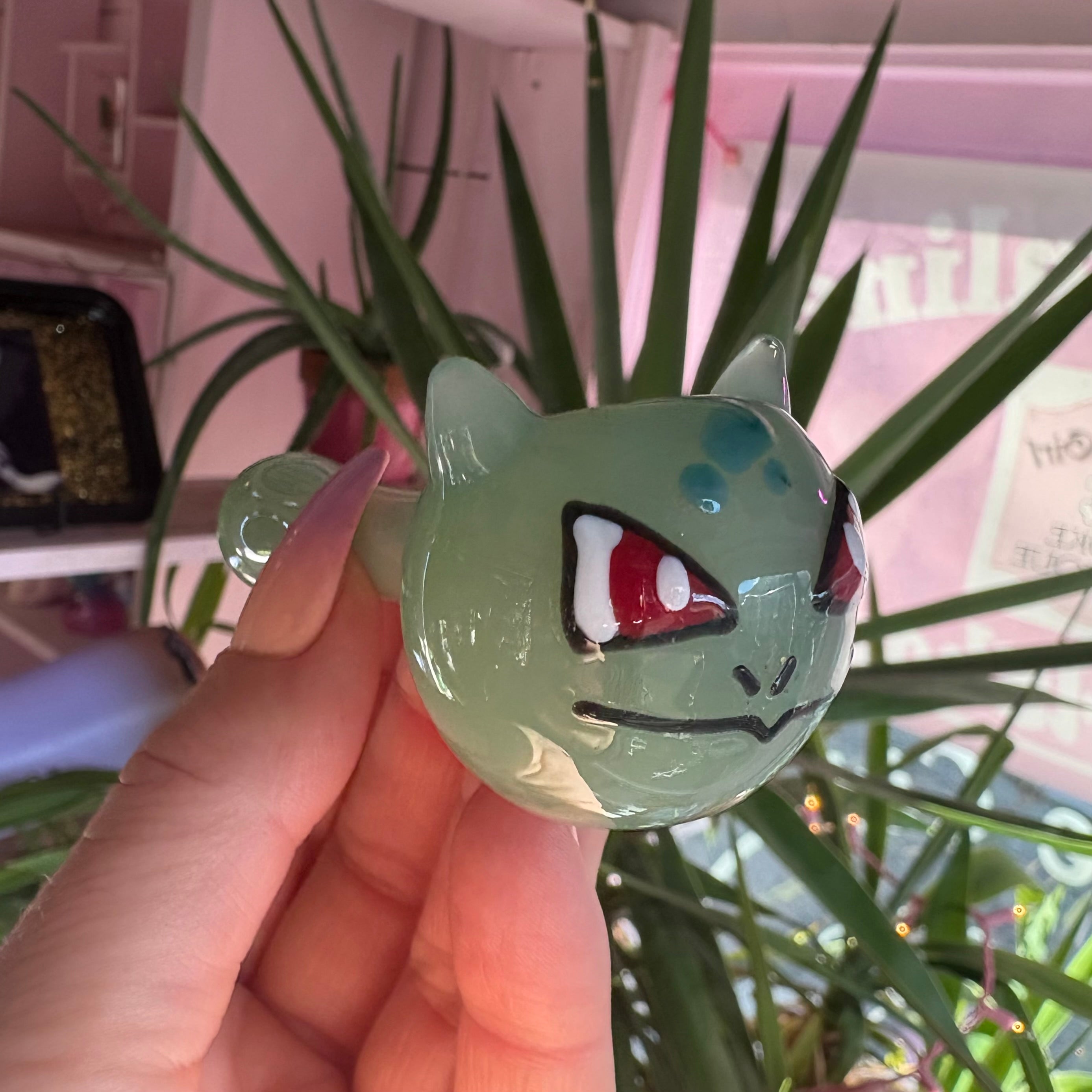 Bulbasaur Glass Pipe – Pirate Girl Smoke Boutique